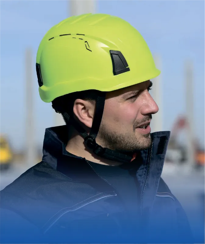 Protecția capului, Echipamentul de protecție a capului include: căști ...